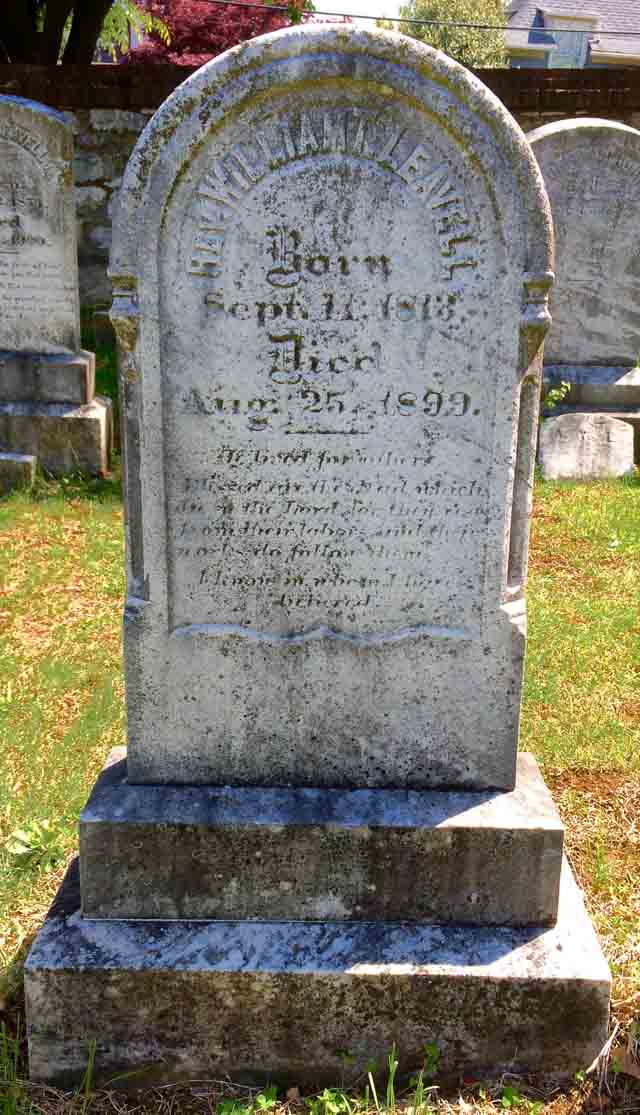 Headstones: Rev William Thomas Leavell: The Reynolds Family